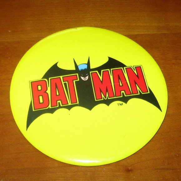 DC Comics | Other | 982 Dc Comics Large Vintage Batman Pinback Button ...